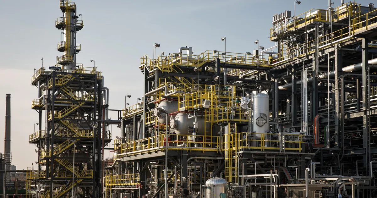 OMV Petrom inaugurează o nouă unitate de recuperare sulf la rafinăria ...